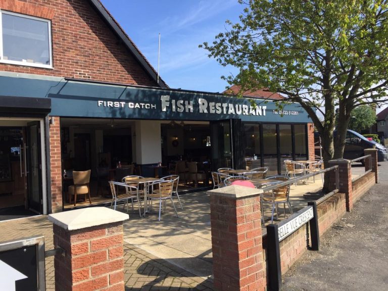 Fancy a coffee or a bite to eat in Filey? Don't fret - We've got you ...